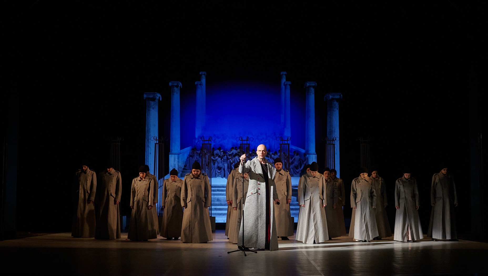 - Teatrul Național Iași